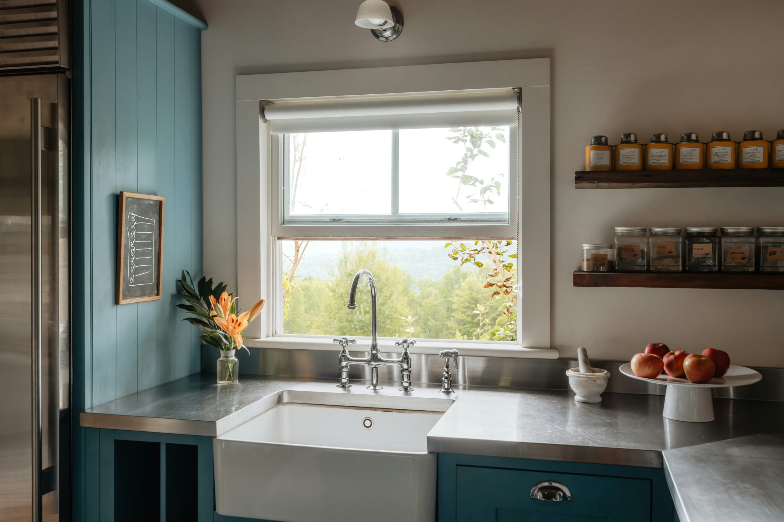 Beautiful kitchen sink ideas to transform your space