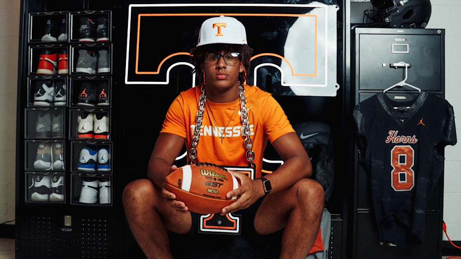 2026 LB Brayden Rouse Officially Signs With Tennessee Football