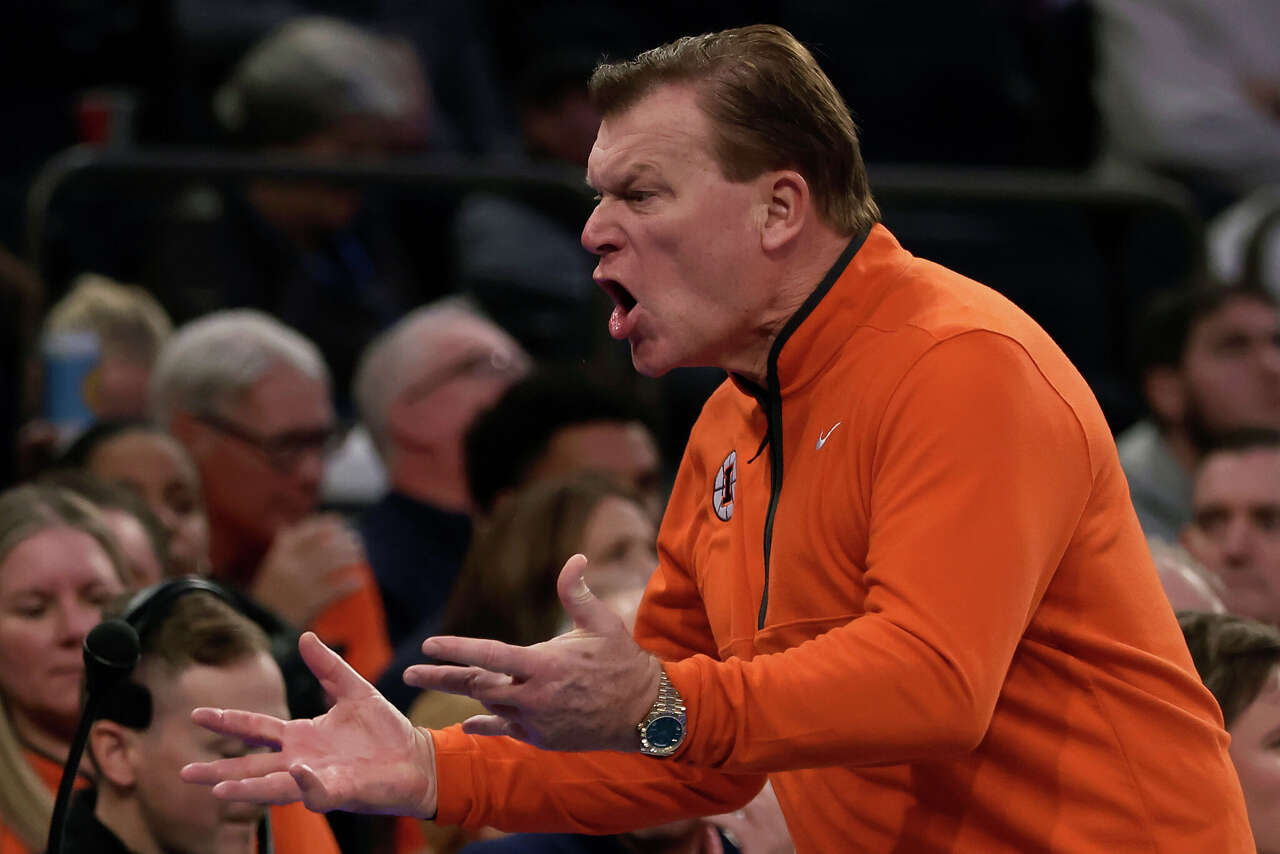 Illinois vs. Tennessee Vols basketball betting line, over/under and ...