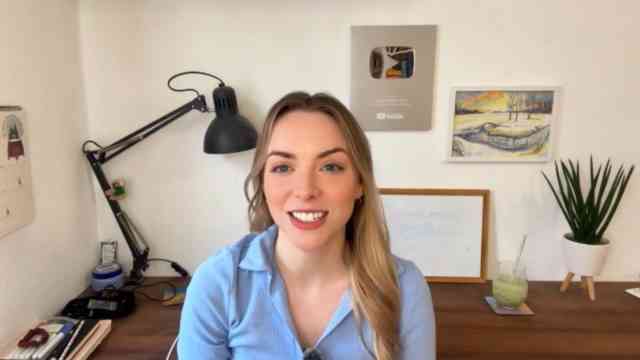 Stop Translating in Your Head! 5 Tips to THINK in English