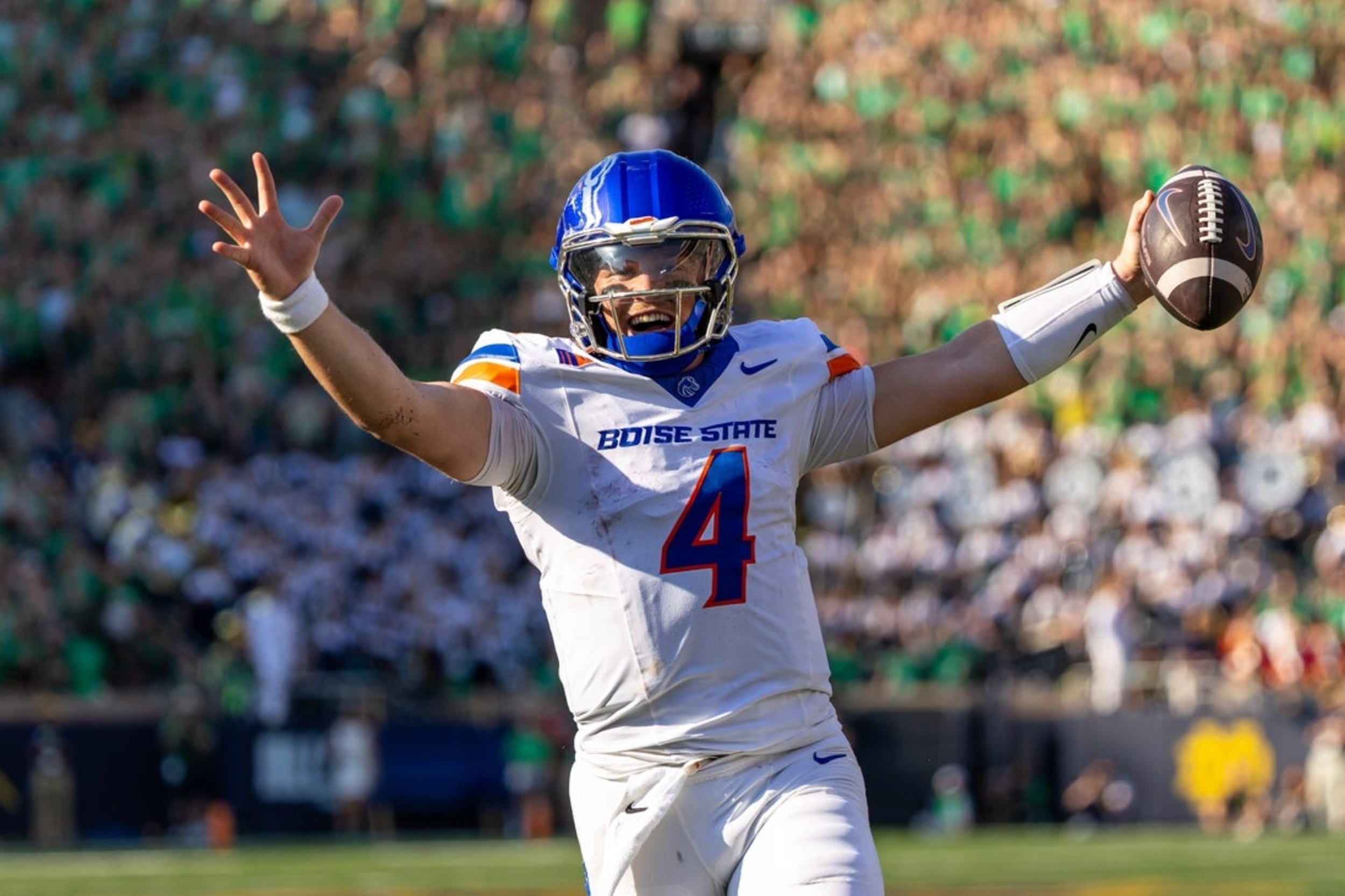 Boise State, Washington kick off bowl season in LA Bowl