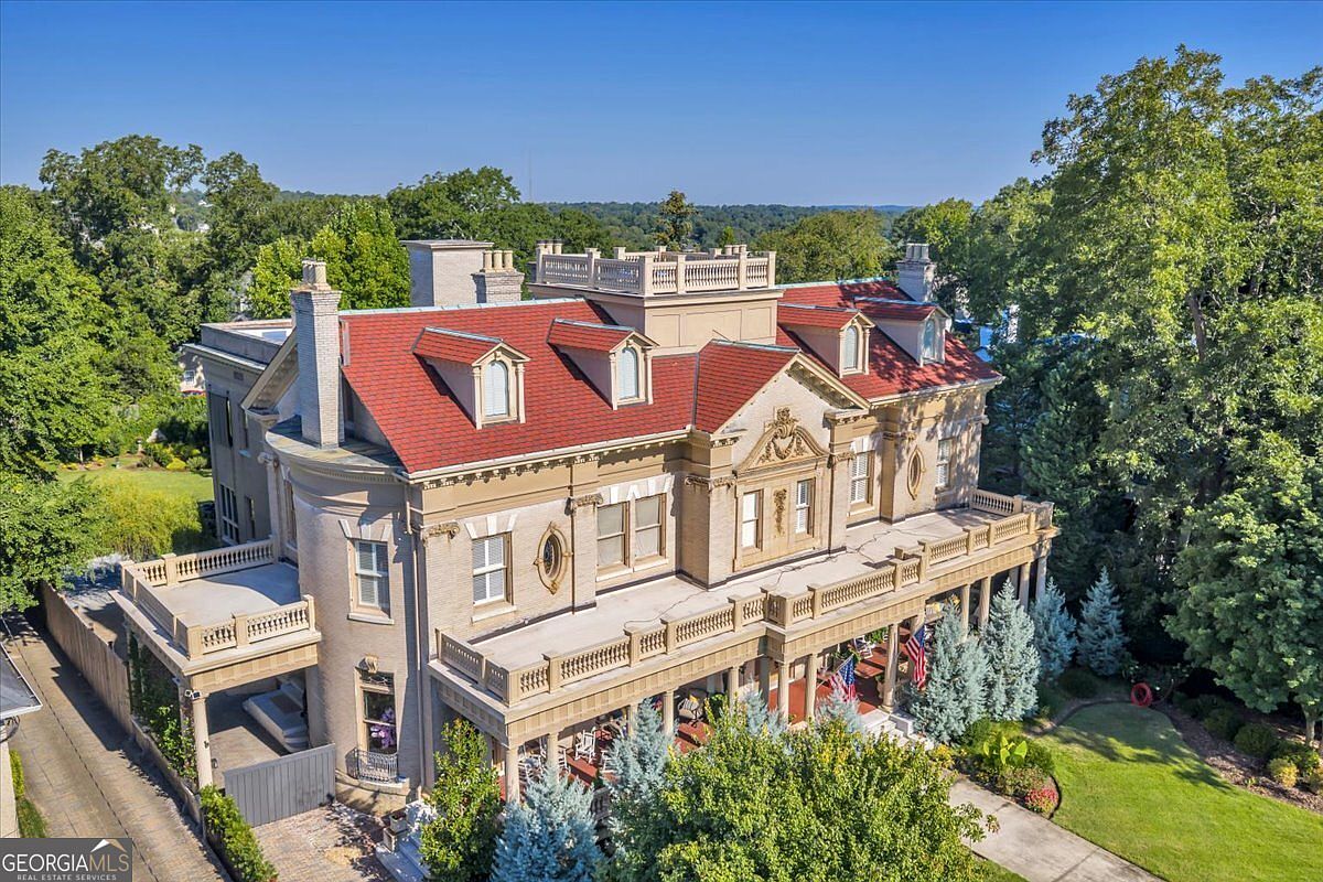 Grandeur of the 1901 McCaw/Massee Estate in Macon, Georgia, With an ...