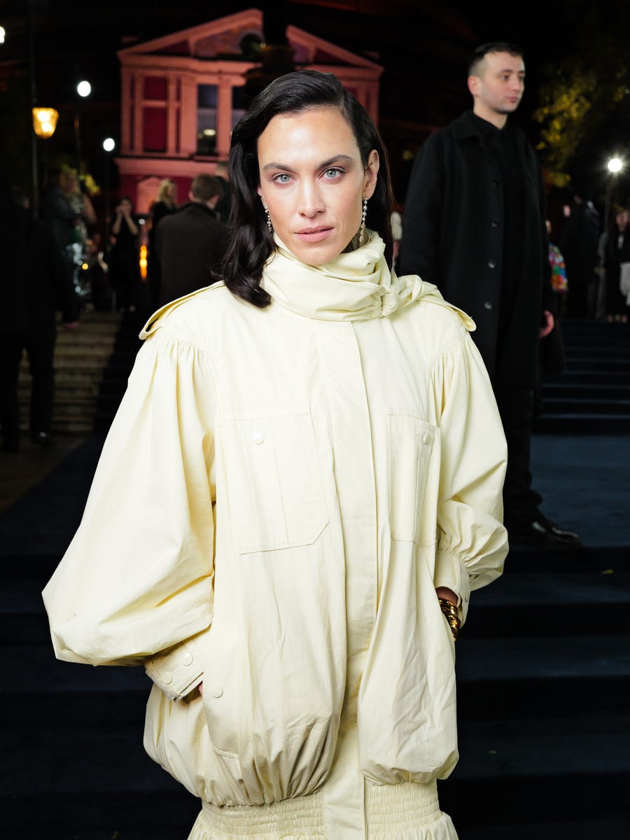 Alexa Chung es la mejor vestida de los Fashion Awards de Pandora