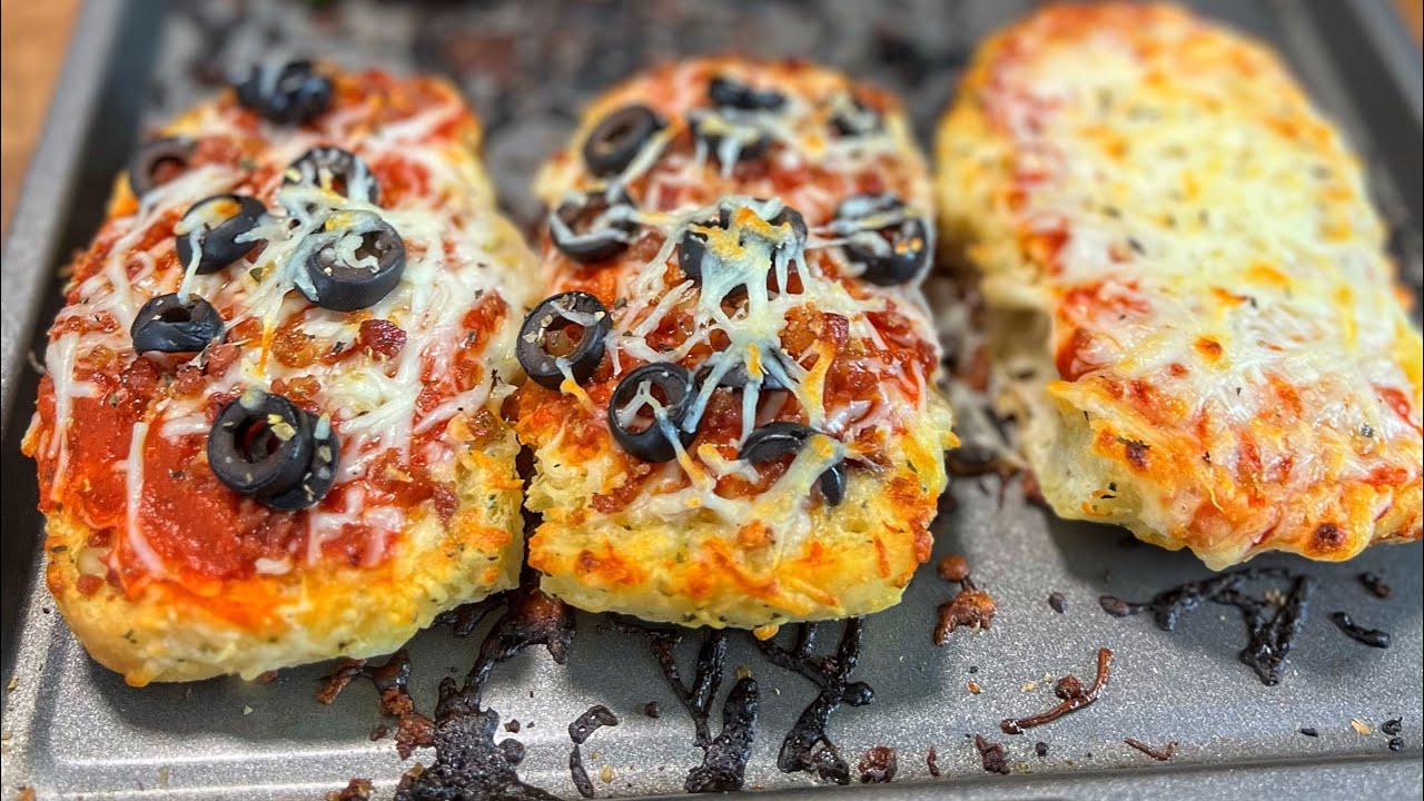 Easy mini pizzas ready in just 15 minutes