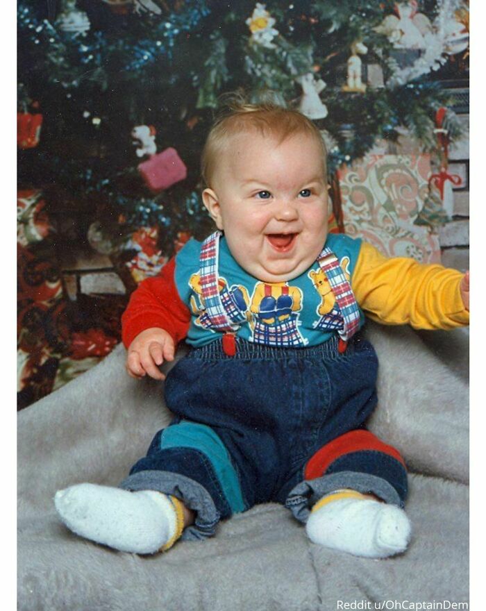 45 Hilarious Family Christmas Photos Shared By People Who Cringe At ...