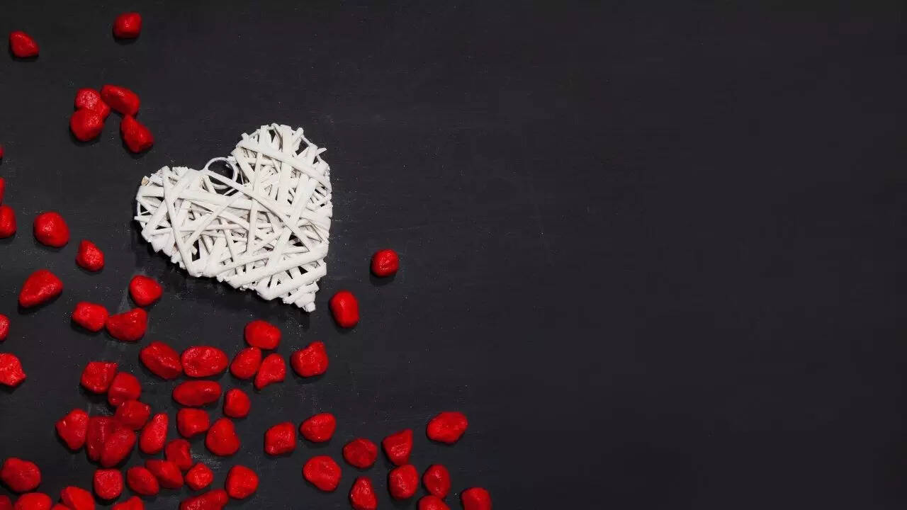 5 quotes by William Shakespeare that are like love bombs that hit ...