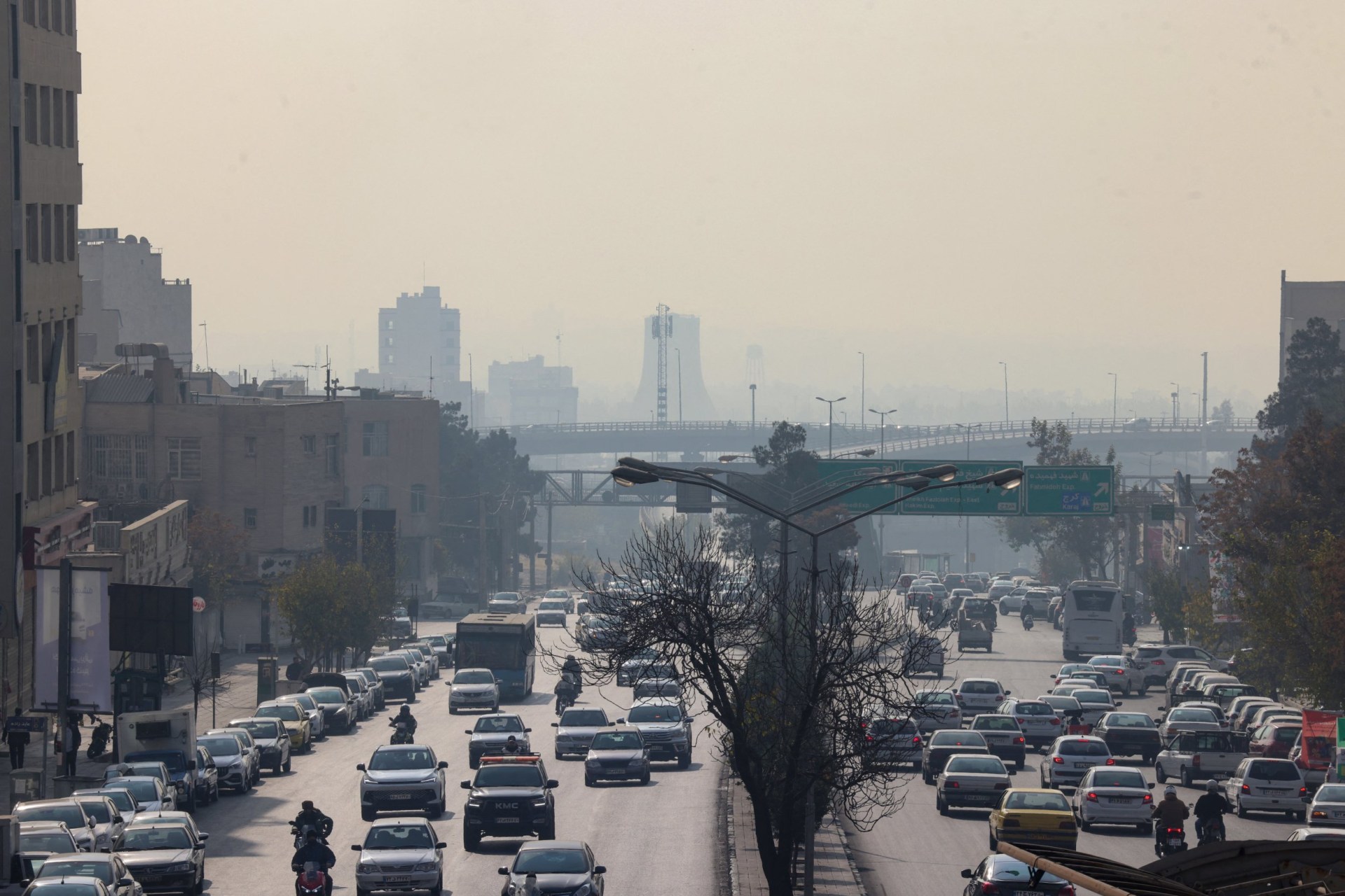 14,400,000 people suffocating in deadly smog in Tehran