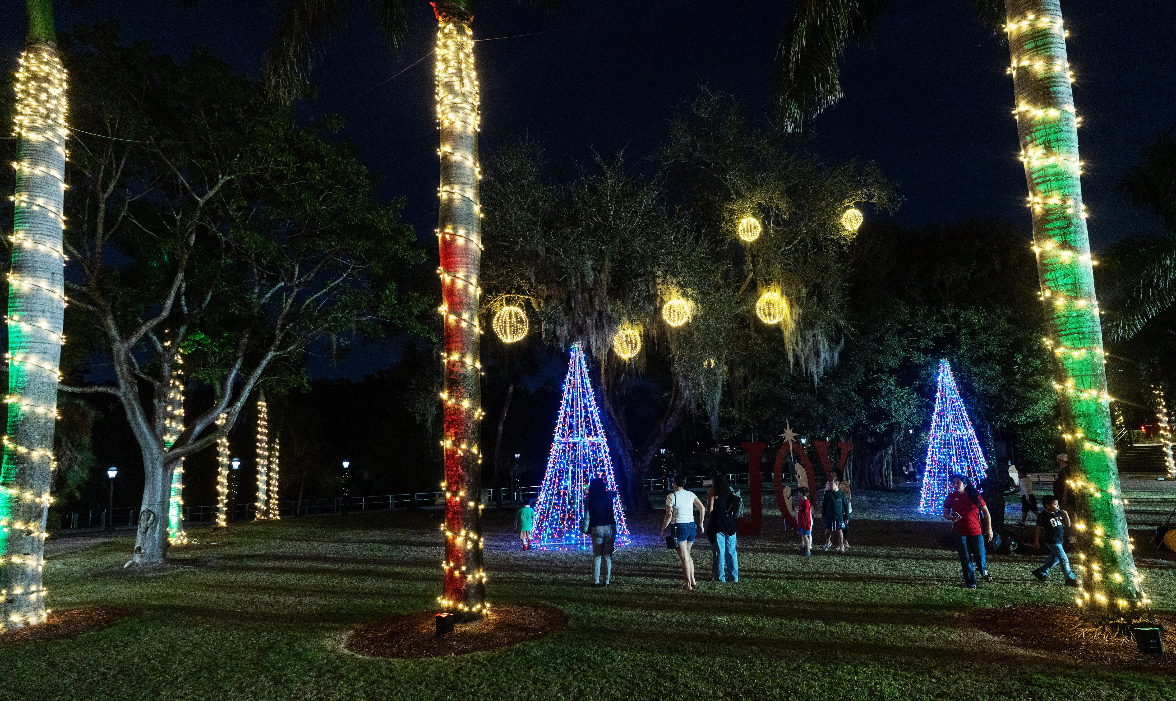 Christmas Lights In Naples Florida