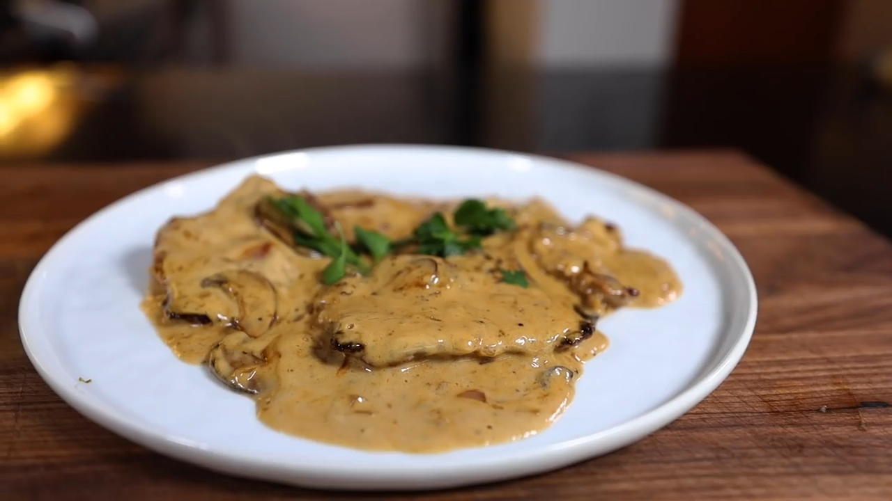 How Julia Child made her signature veal scallops