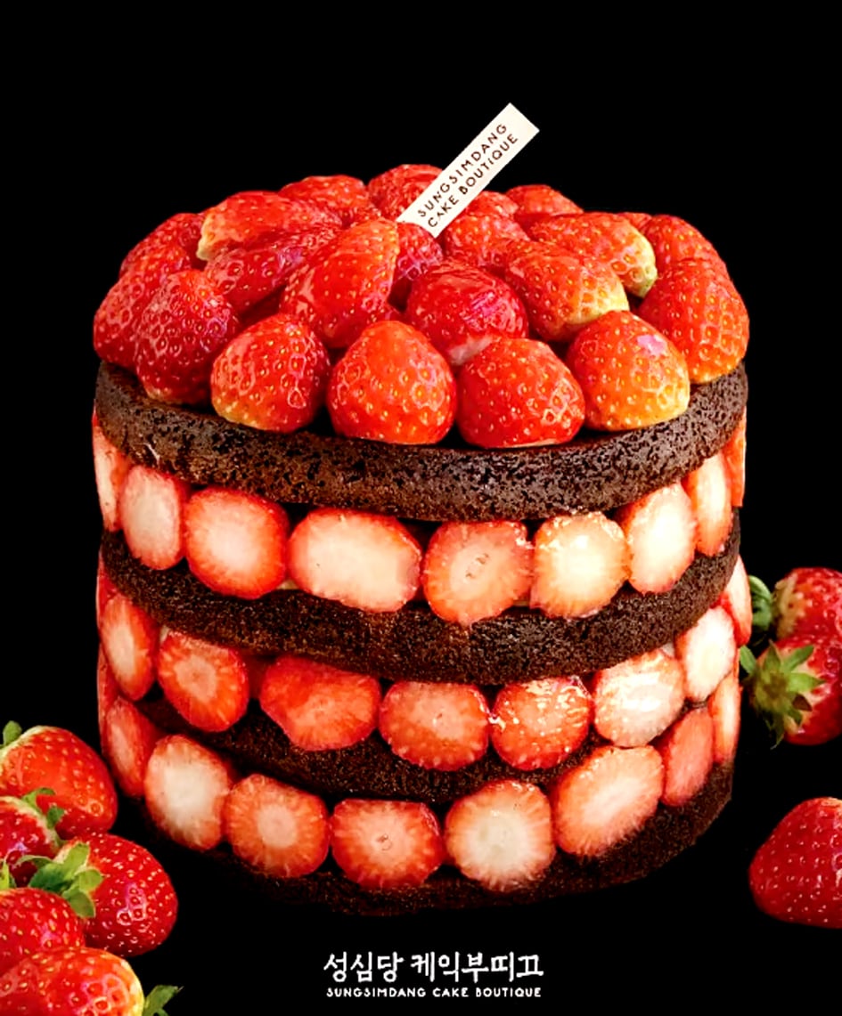 Sungsimdang's strawberry siru ignites Christmas frenzy