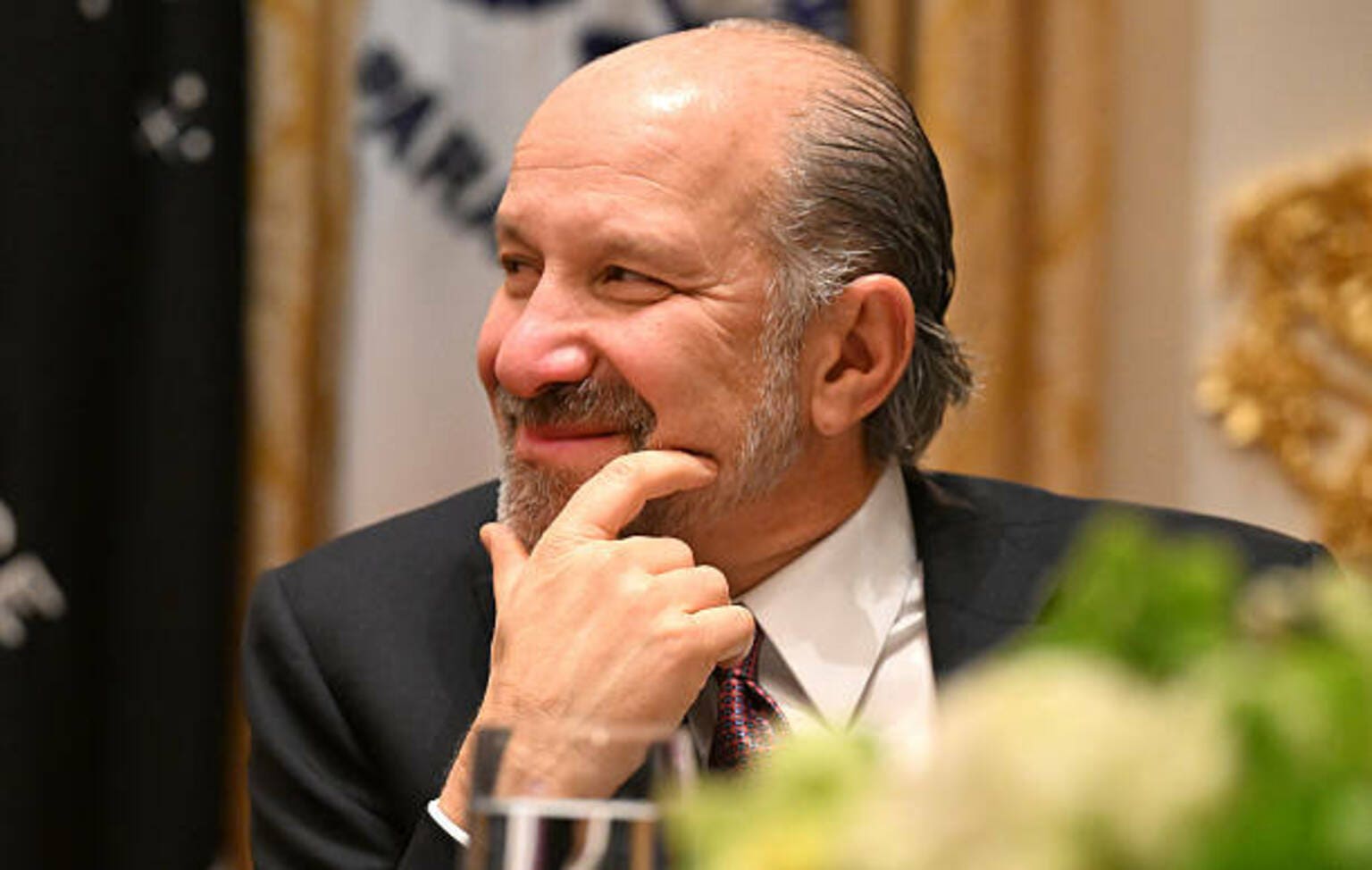 Lutnick pushes back on tariff blame for negative ADP jobs print