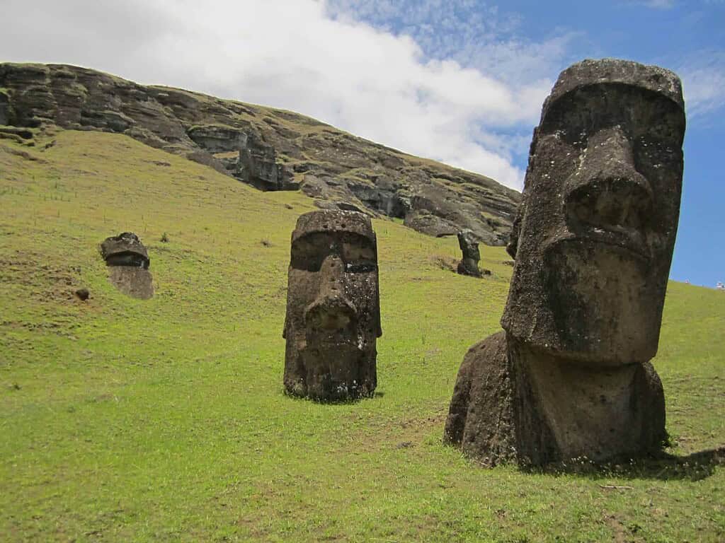 New 3D Model of Easter Island Quarry Reveals How Polynesians Created ...