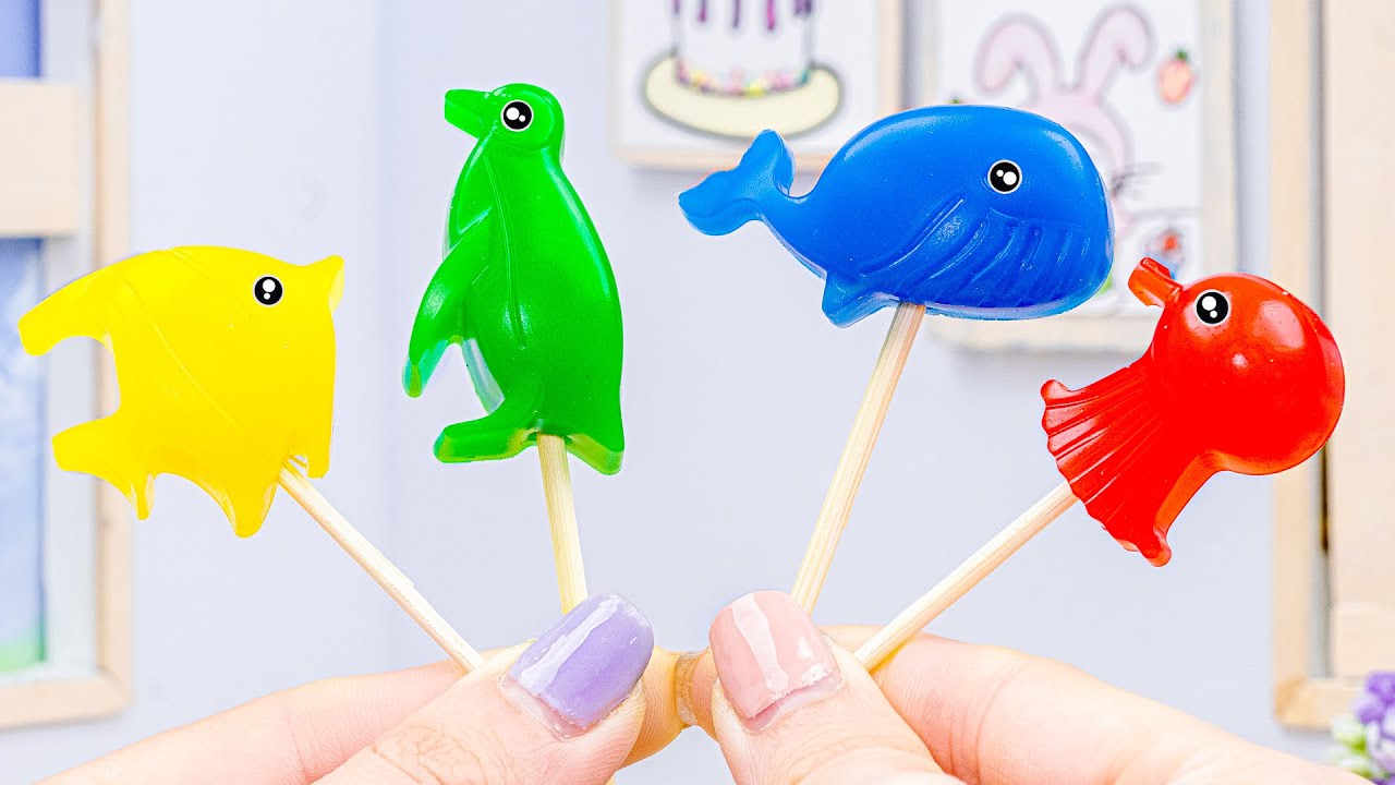 Rainbow Cake Decorating with Adorable Mini Sea Animal Jelly