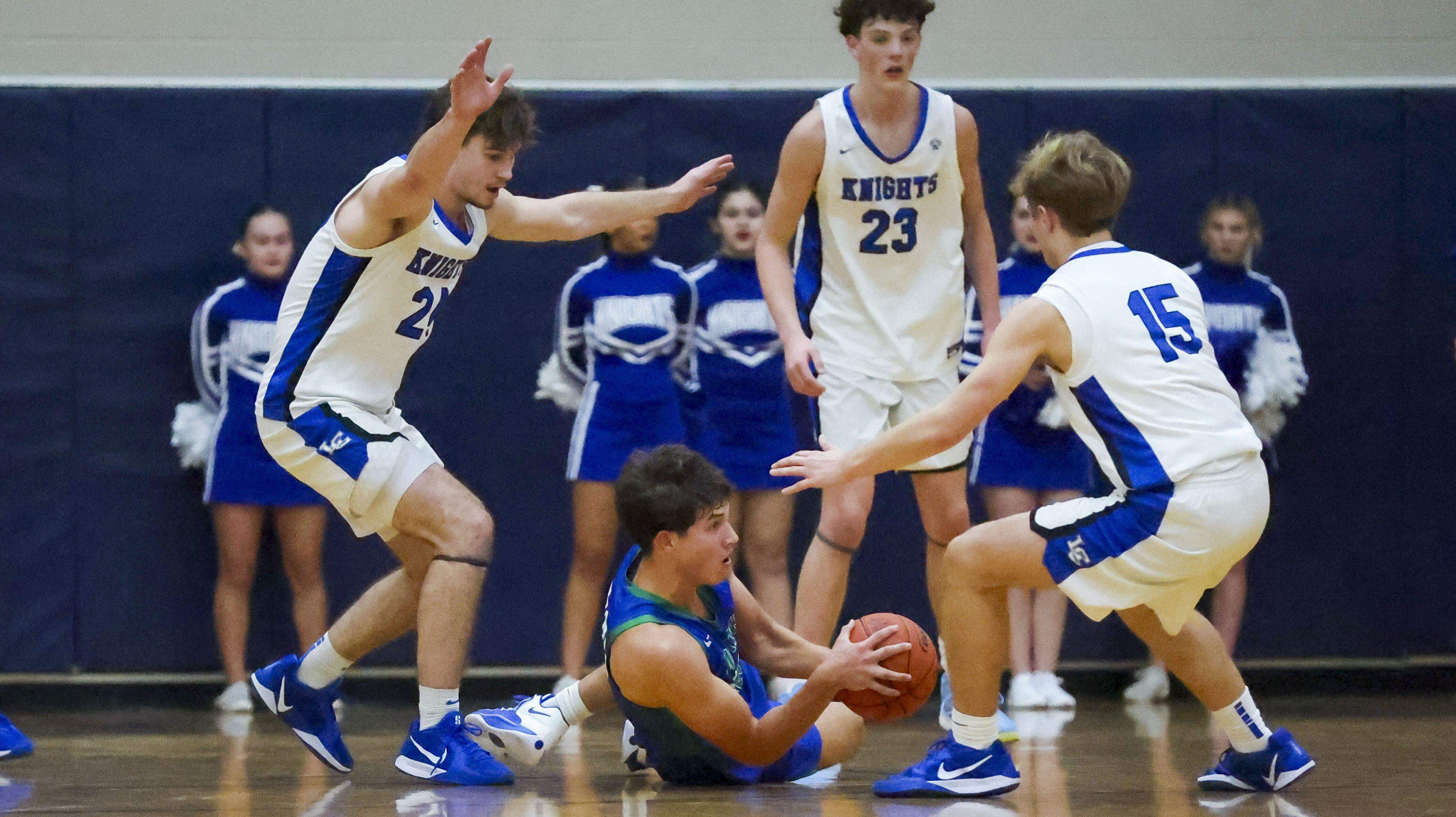 ‘We can beat anybody.' Lexington Catholic takes down North Laurel in opener