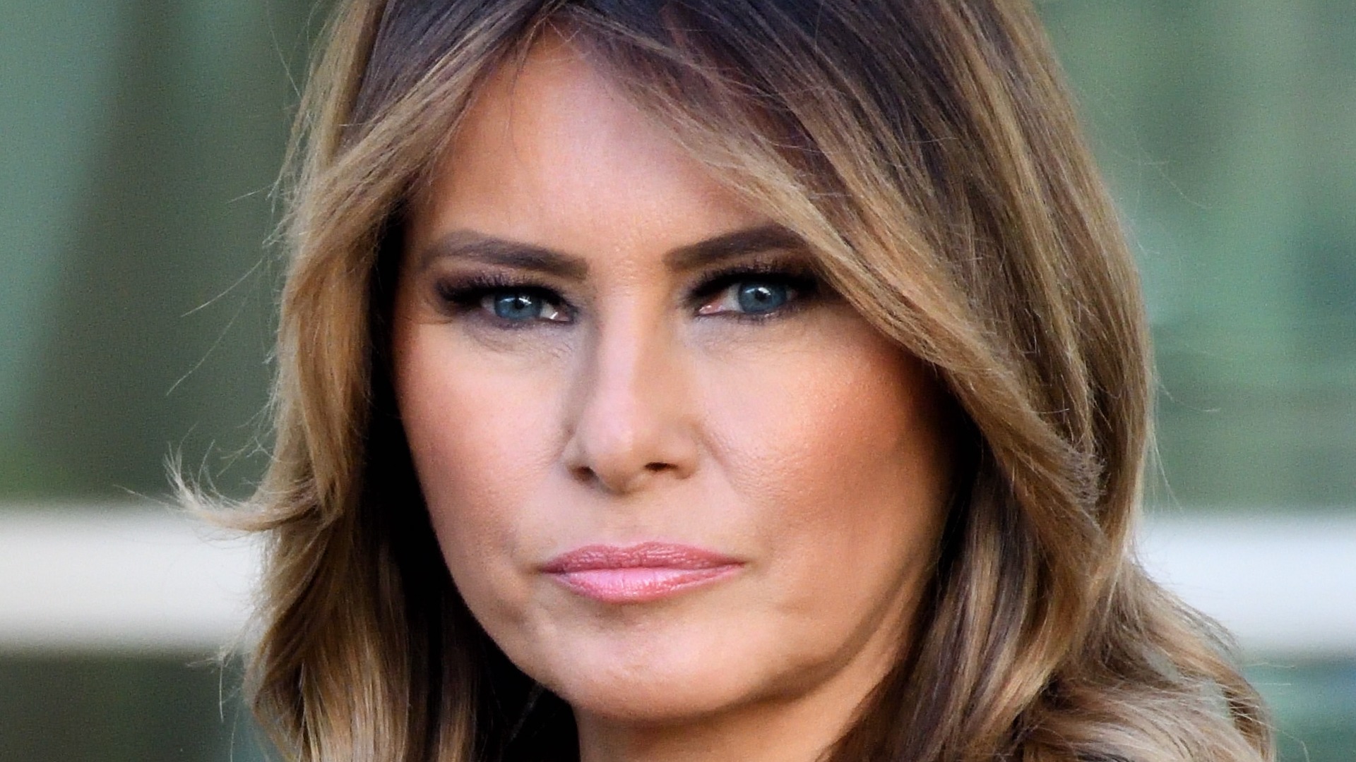 What Melania Trump Really Looks Like With Less Makeup