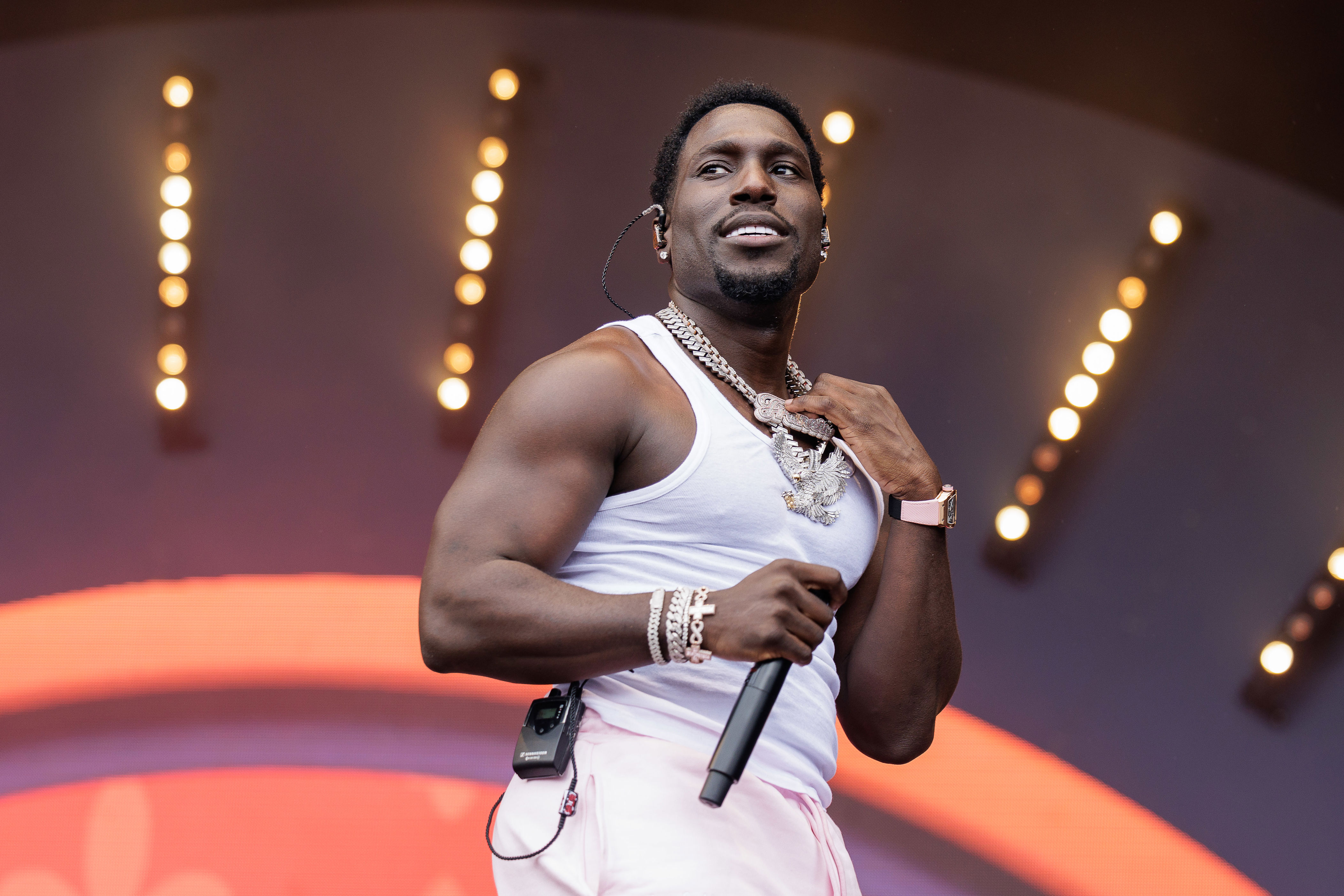 Spotify Wrapped 2025: Frenna is meest beluisterde artiest op Spotify in ...