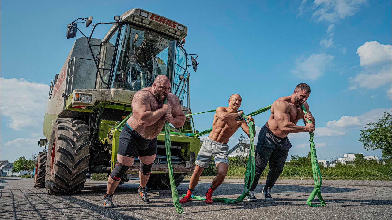 Strongman vs Bodybuilder vs Ringer vs 50 Tonnen Mähdrescher! Kevin ...