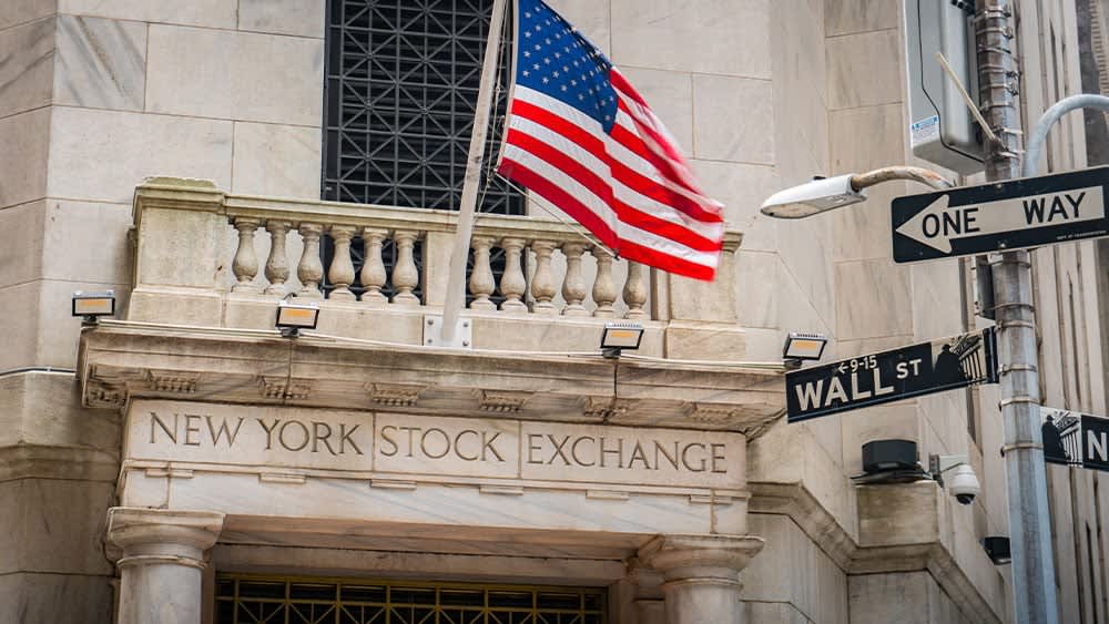 Stock Market Today: Indexes Mixed As AI Chip Stock Soars On Data Center ...