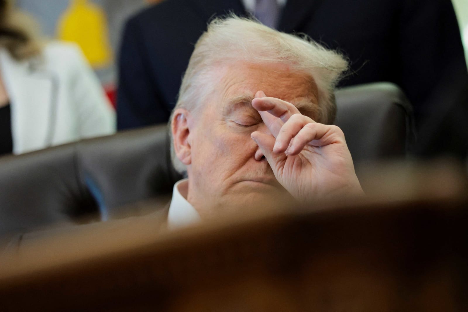 Doctor compares Trump's sleeping in meeting to Thomas Edison