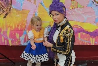 'It doesn't look like Christmas at all' - mum's appeal to brighten up ...