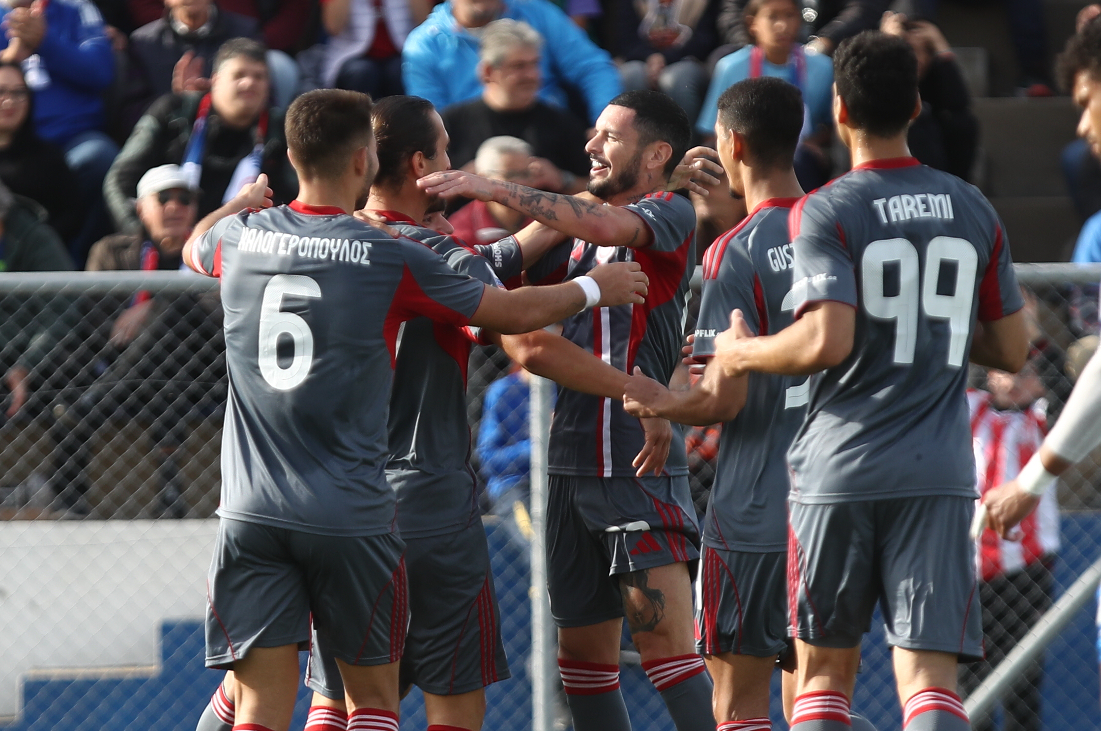 Ελλάς Σύρου – Ολυμπιακός 2-5: Γκολ, θέαμα και «3 στα 3» στο Κύπελλο Ελλάδας