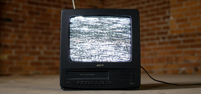7 Old School TV Brands That No Longer Exist