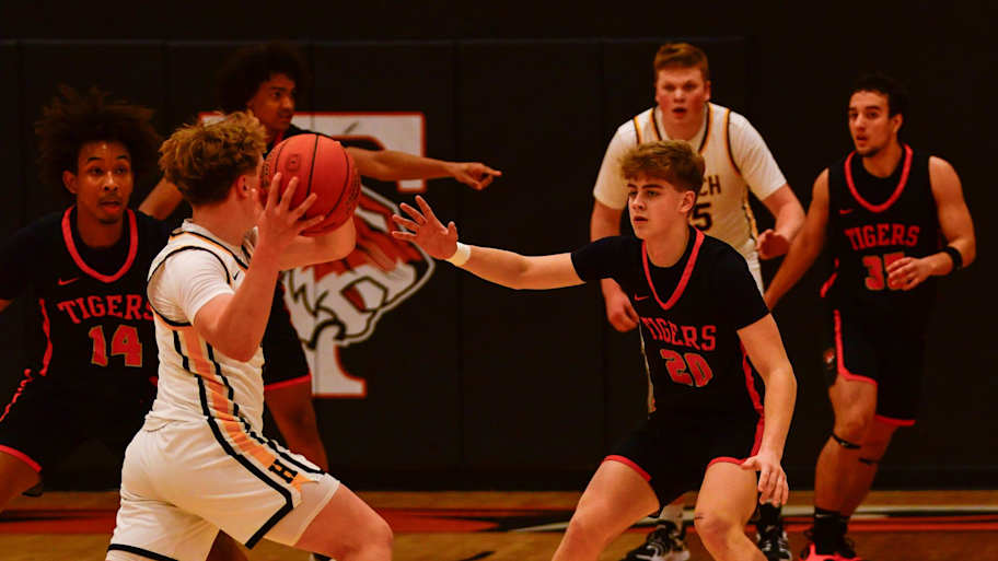 Minnesota high school boys basketball final scores, results — December ...