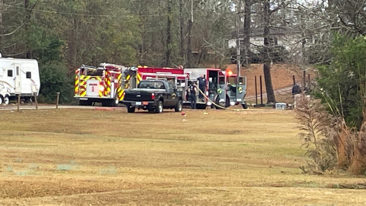 Edgefield County crews battle house fire on Rolling Hills Drive