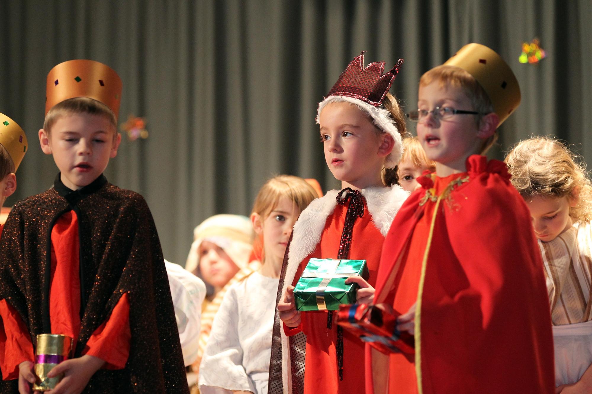 Heart-warming photos show school nativity plays from around Northampton ...