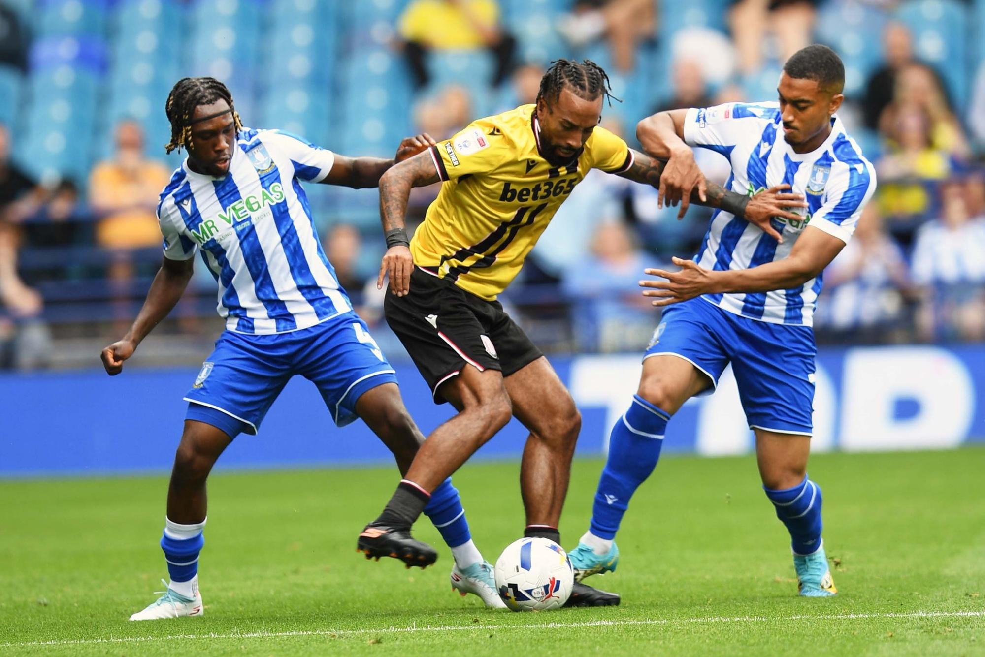 Henrik Pedersen shares Sheffield Wednesday joke with Yan Valery and ...