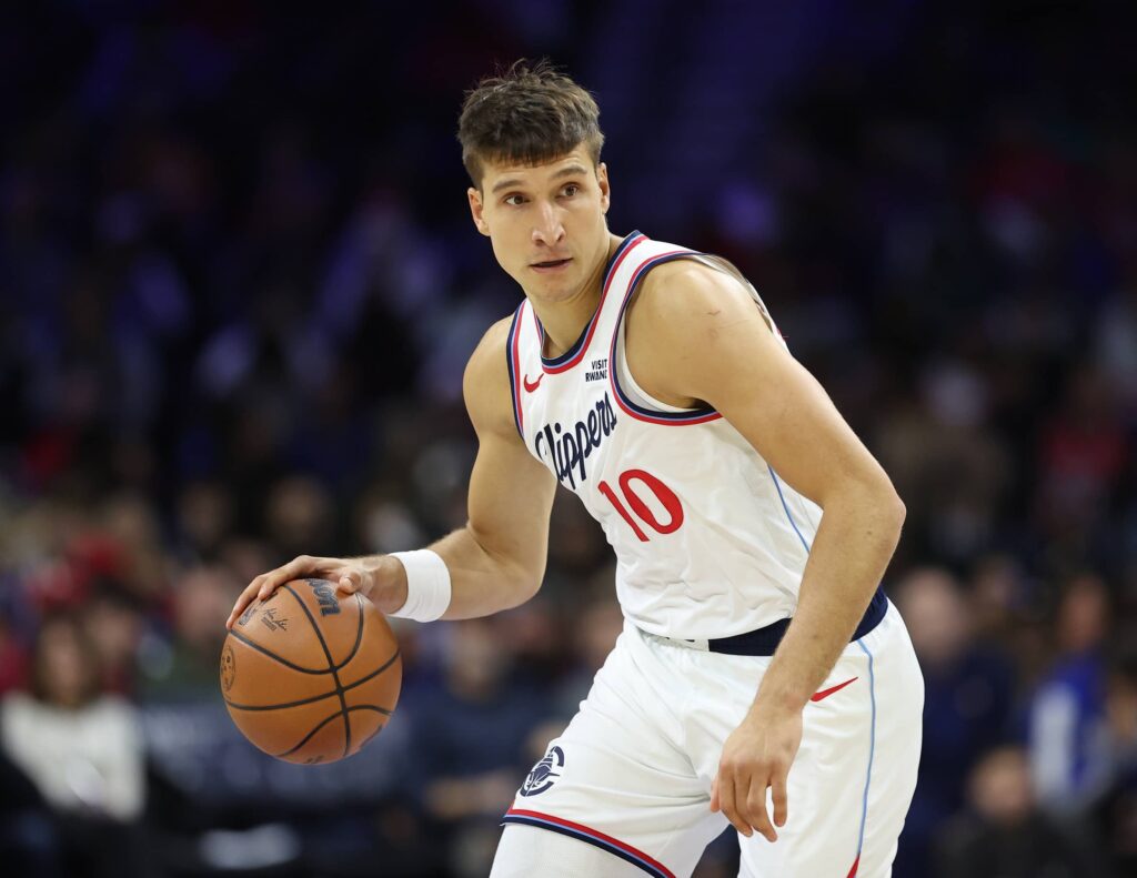 6 NBA players looking for one last chance in the league