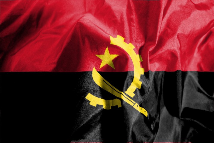 Localizada vala comum em Angola com 500 restos mortais de possíveis ...
