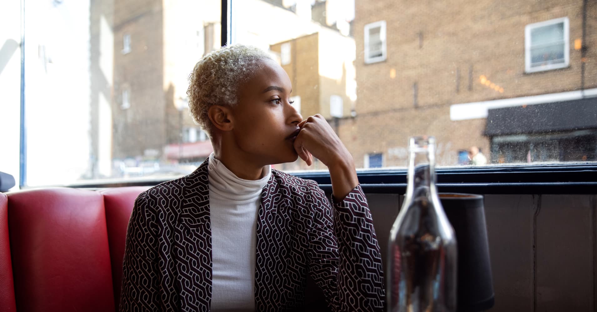 Young, educated women are both highly connected and very lonely, study ...