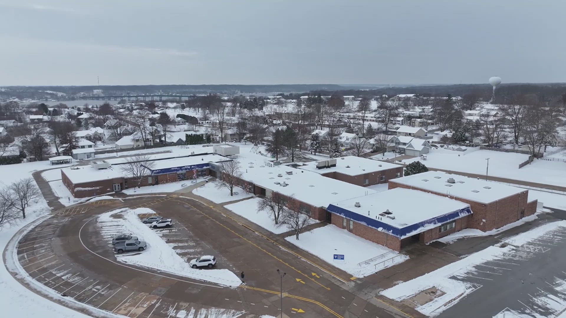 Bridgeview Elementary closed amid ongoing police investigation