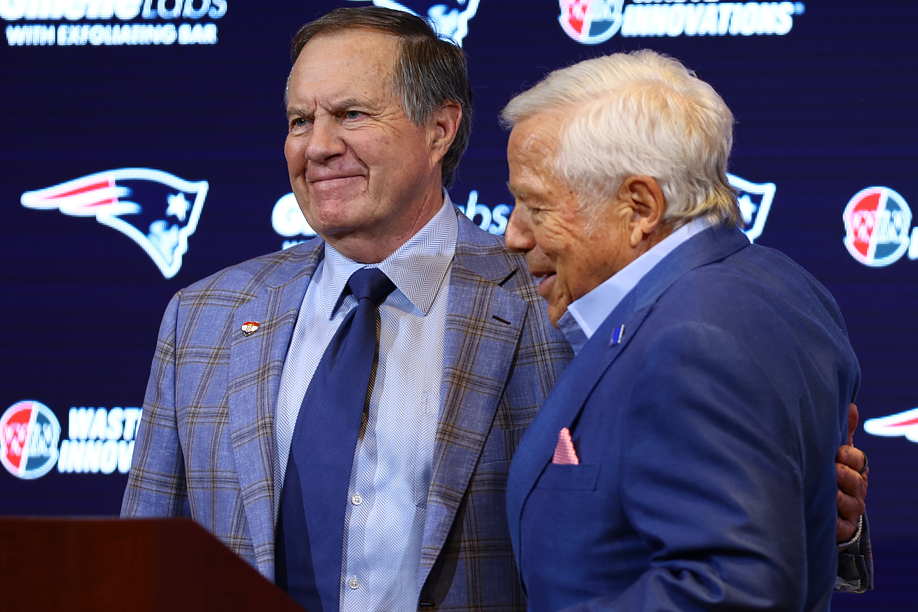 Bill Belichick, Robert Kraft named Pro Football Hall of Fame finalists