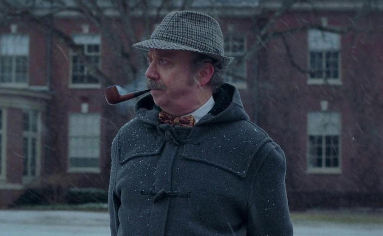 16 Behind the Scenes Facts from the Most Beloved Christmas Films