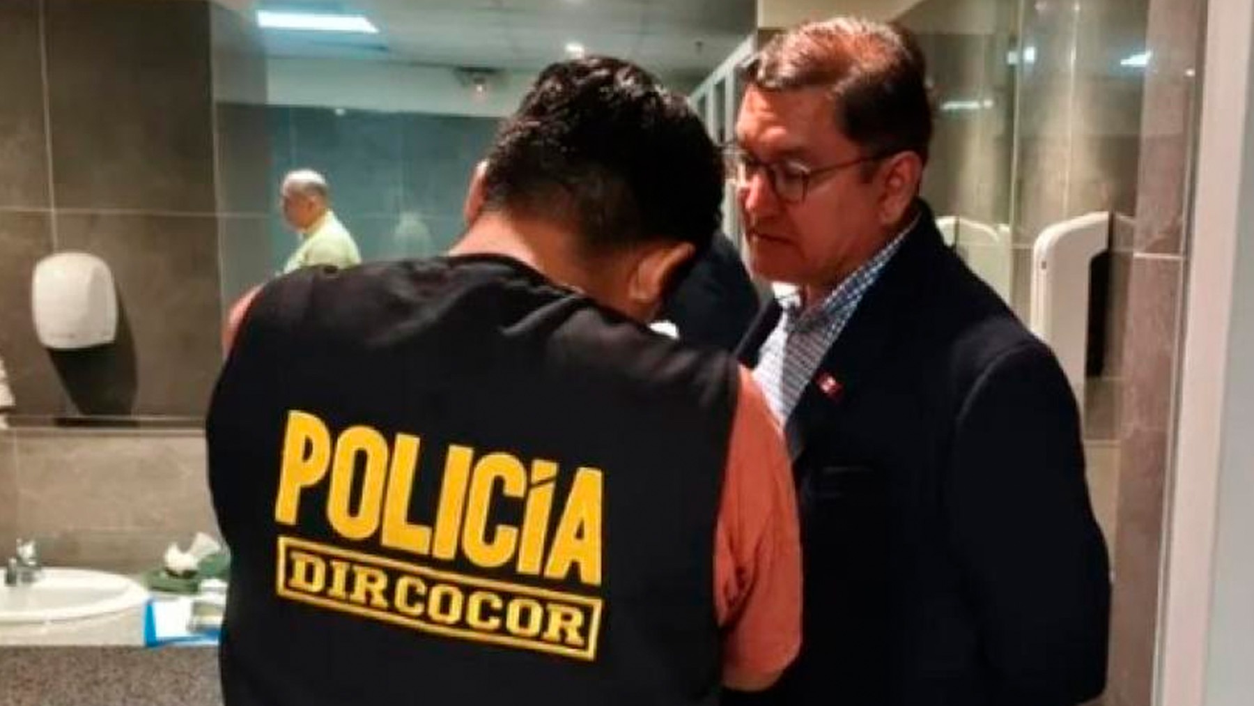 JNJ investiga a fiscal Henry Amenábar por presunto soborno