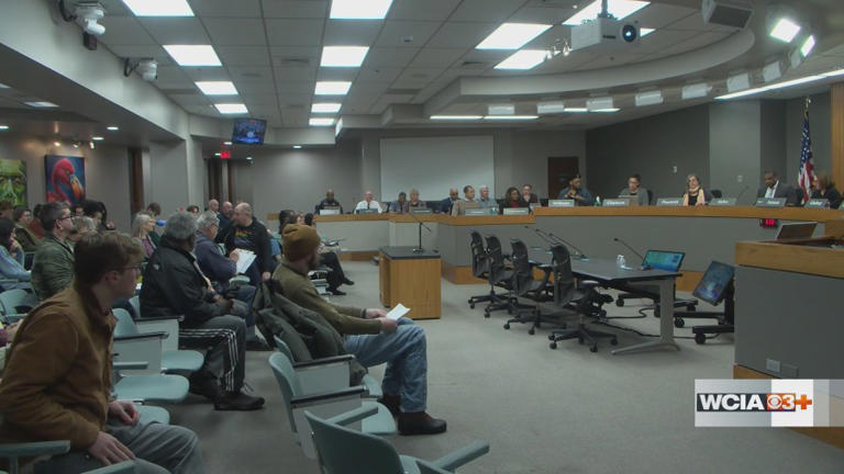 Champaign City Council presented preliminary results of housing survey