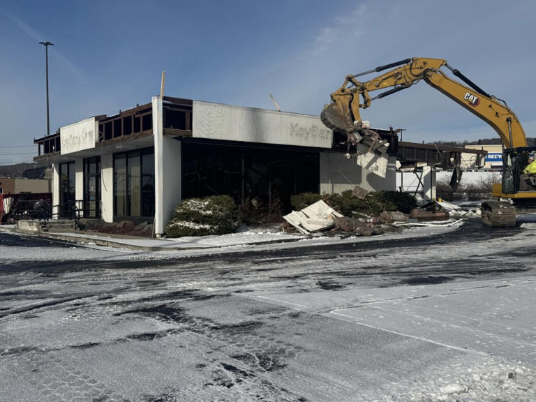 Bank demolition makes way for Chick-Fil-A