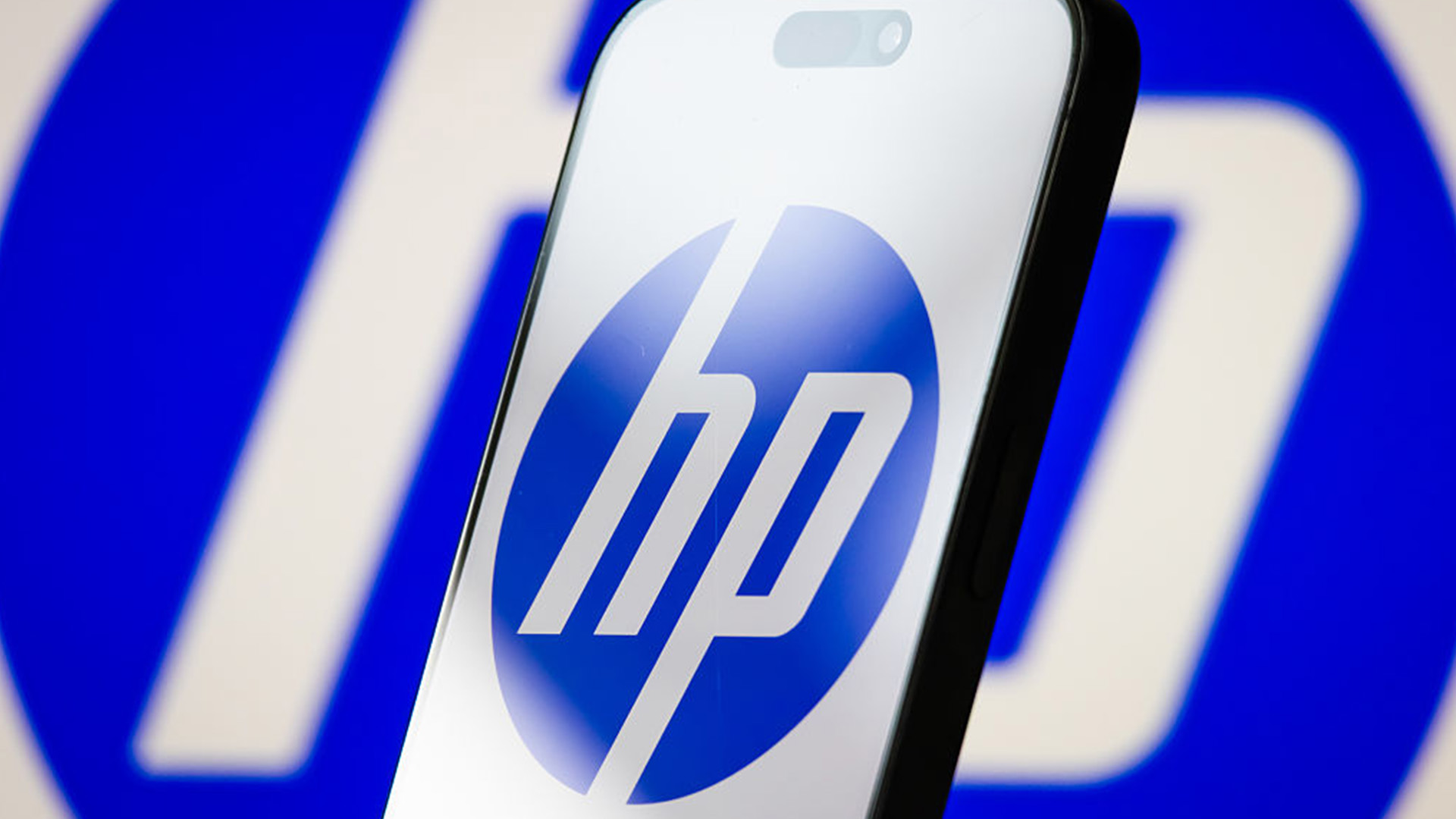 HP Announces Plans To Lay Off 4,000 To 6,000 Employees By 2028 As AI ...