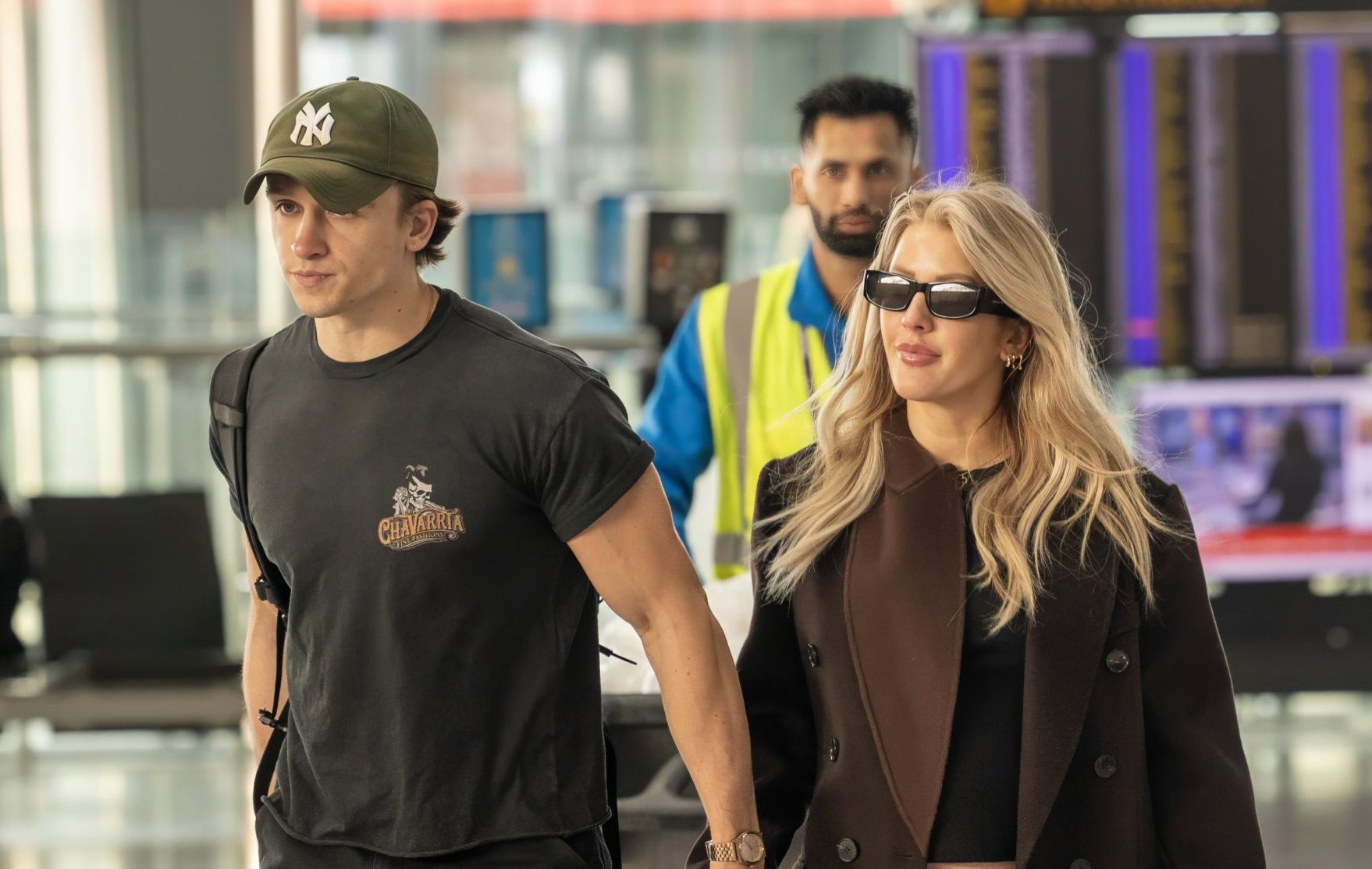 Pregnant Ellie Goulding is 'so in love' during outing