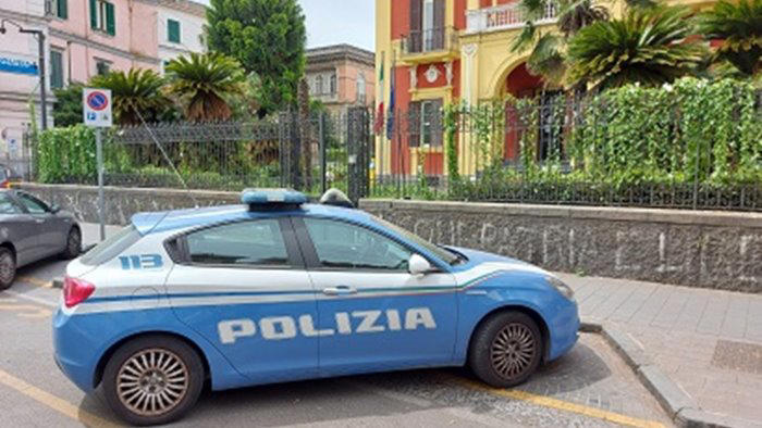 Secondigliano: sorpreso con la droga e arrestato dalla polizia