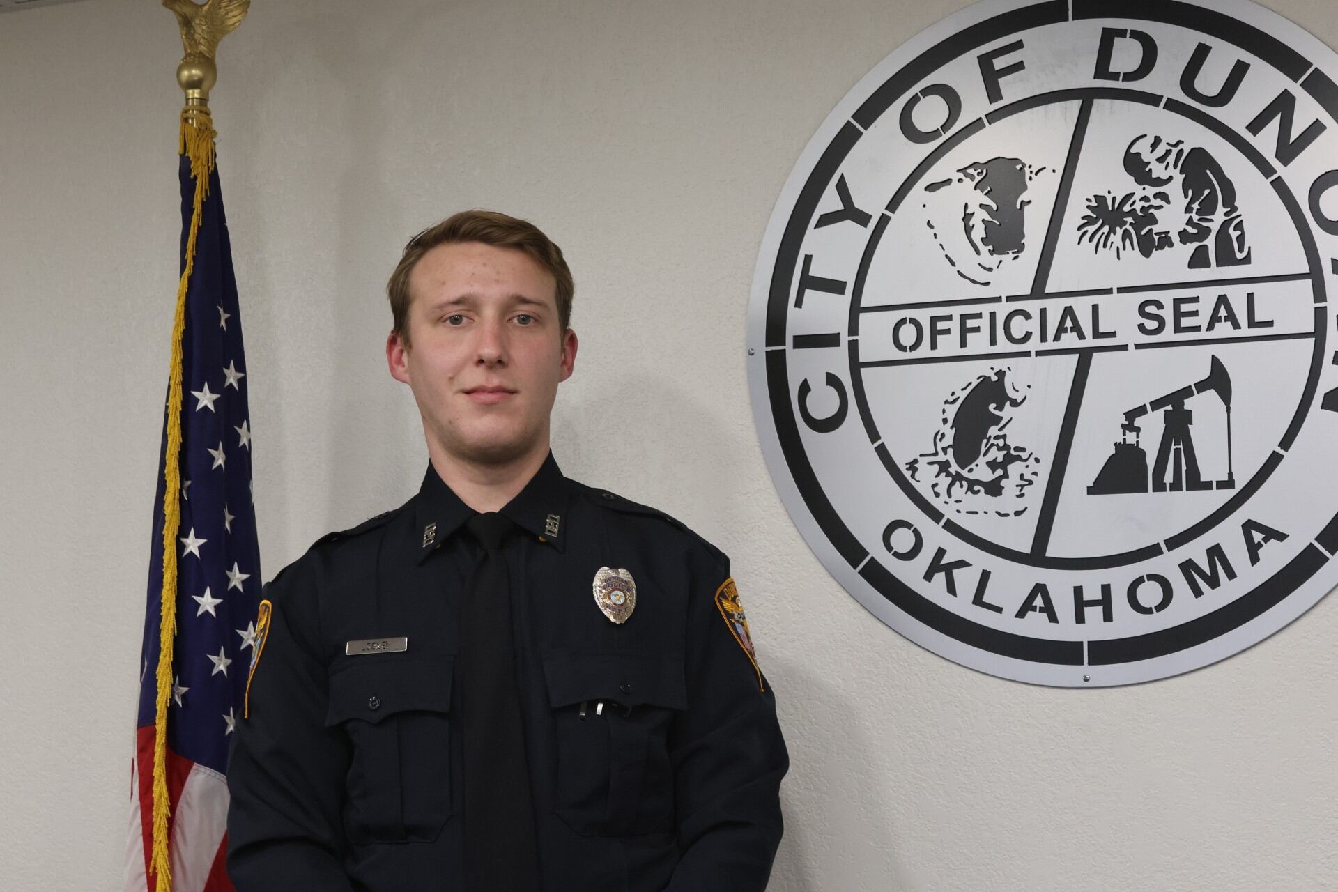 New officer welcomed to Duncan Police Department awarded during graduation