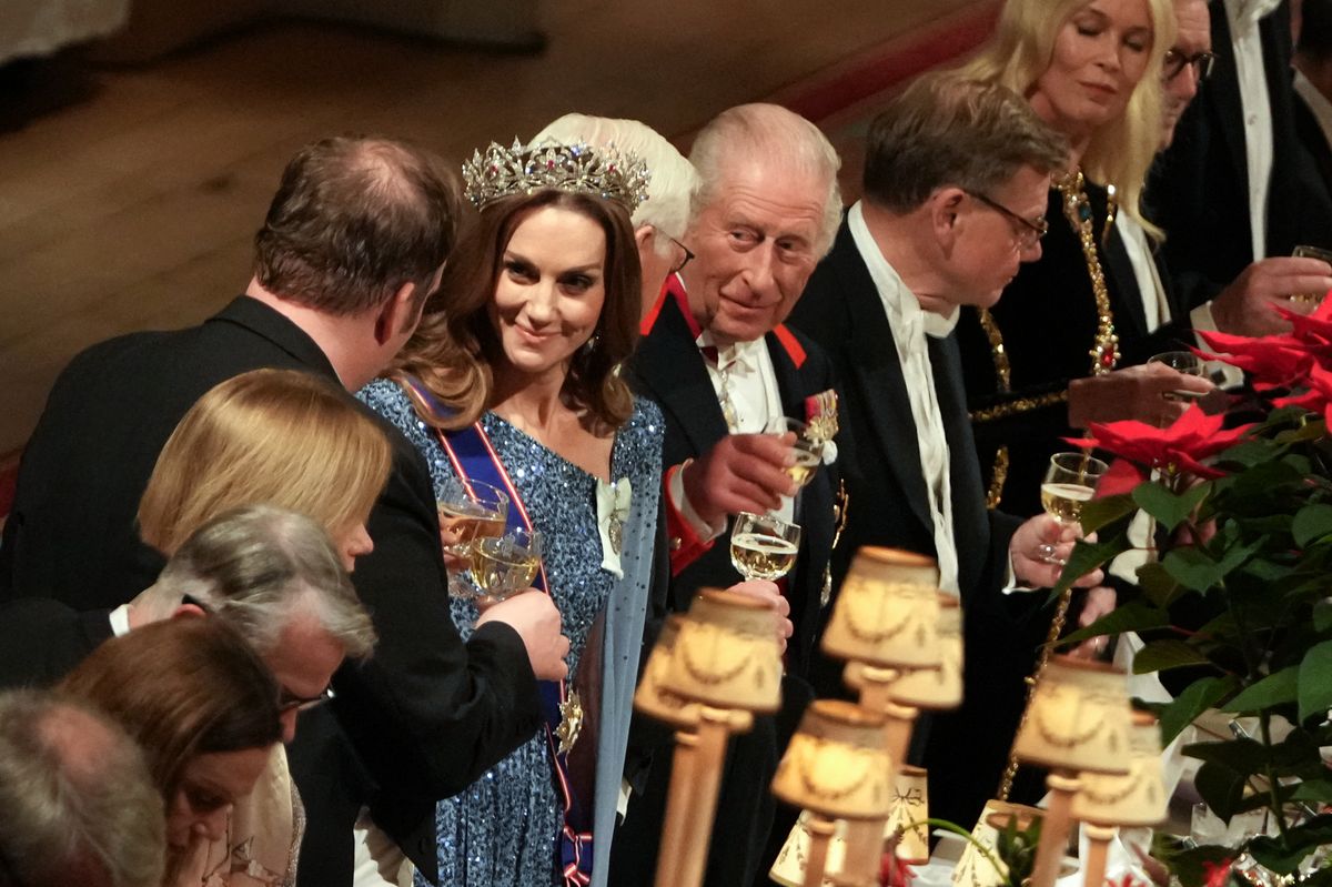 Kate Middleton debuts Indian ruby tiara at state banquet in sparkling ...