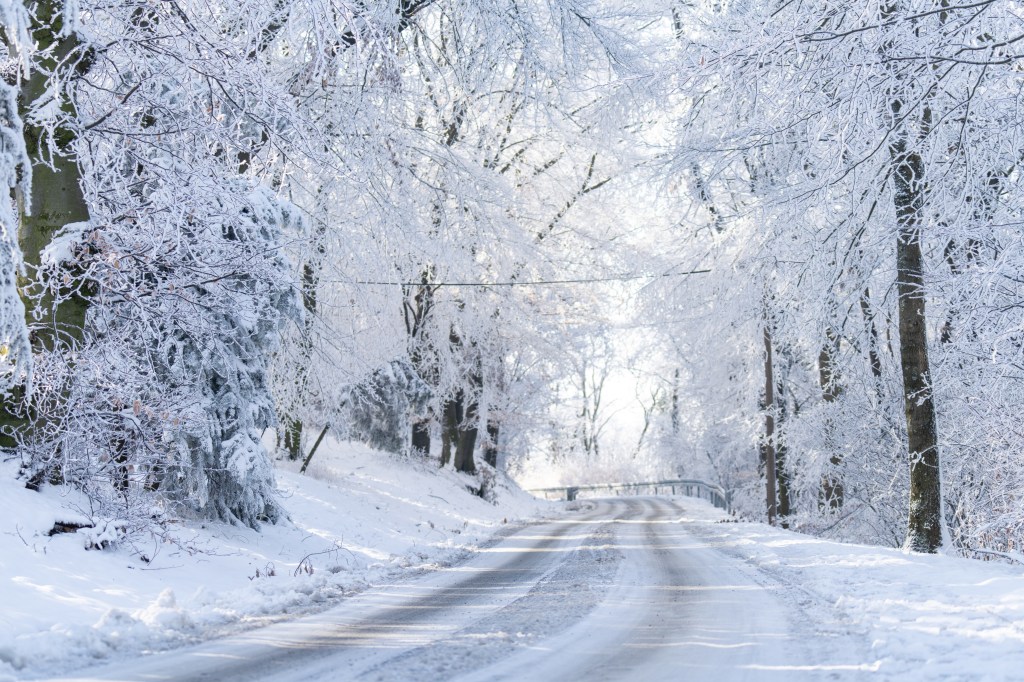 Winter storm warning as 15 inches of snow to strike: 'Slick and hazardous'