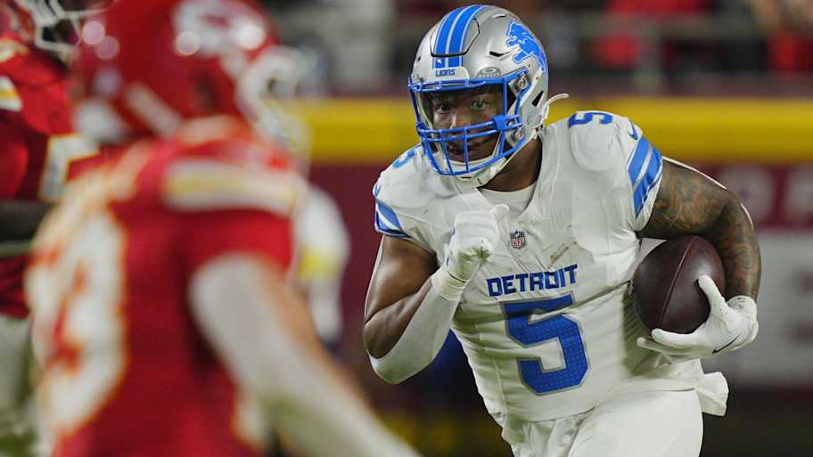 Fantasy football week 14 start 'em sit 'em: Devin Neal vs David Montgomery