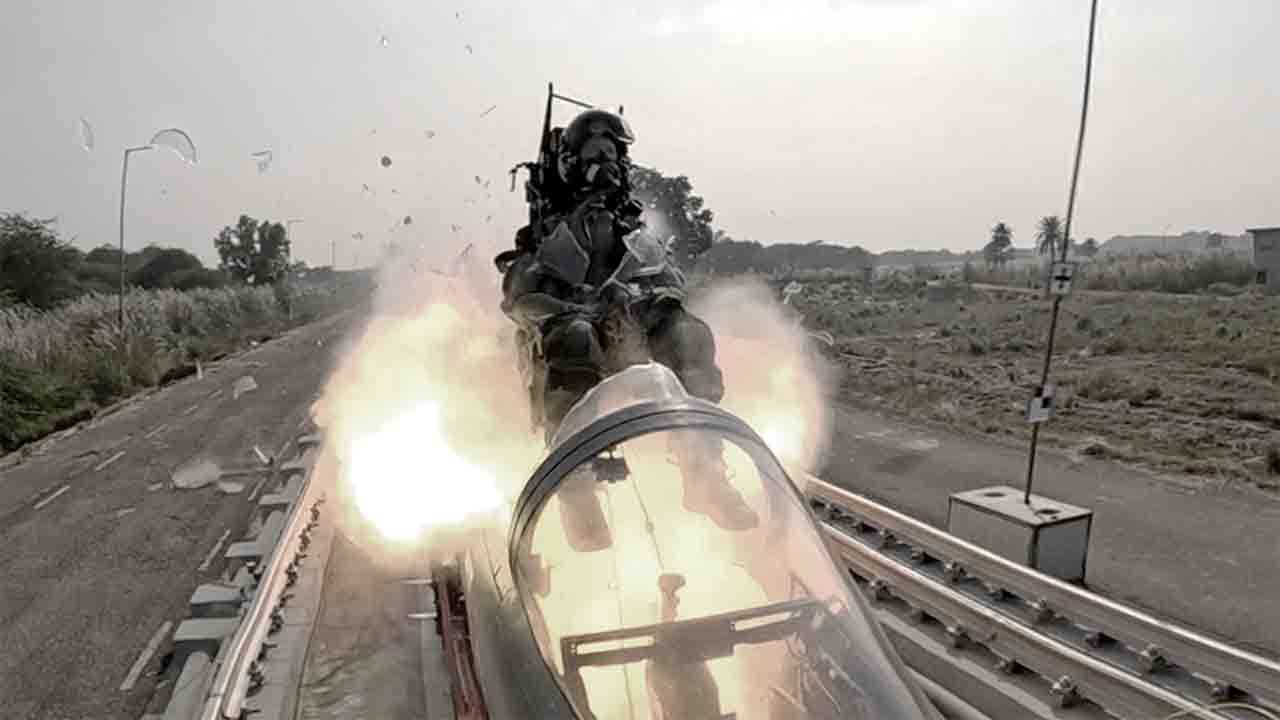 Video: India successfully tests fighter ejection system at 800 km/h