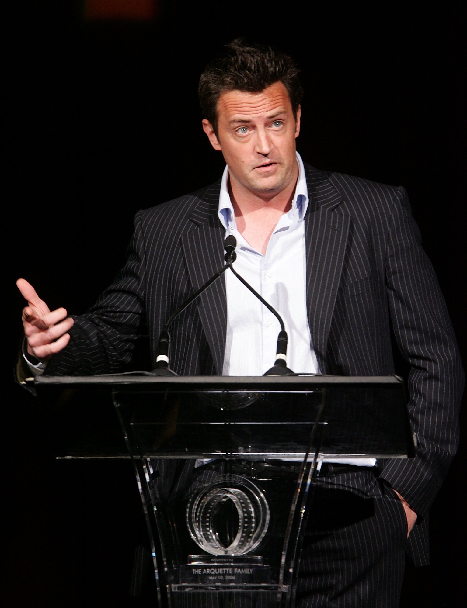 Lee la carta de los padres de Matthew Perry al juez sobre los chacales ...