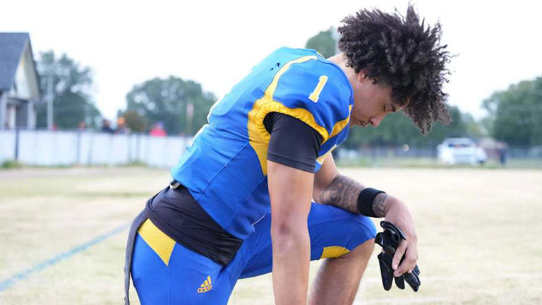 2026 DB Javonte Smith officially signs with Tennessee football