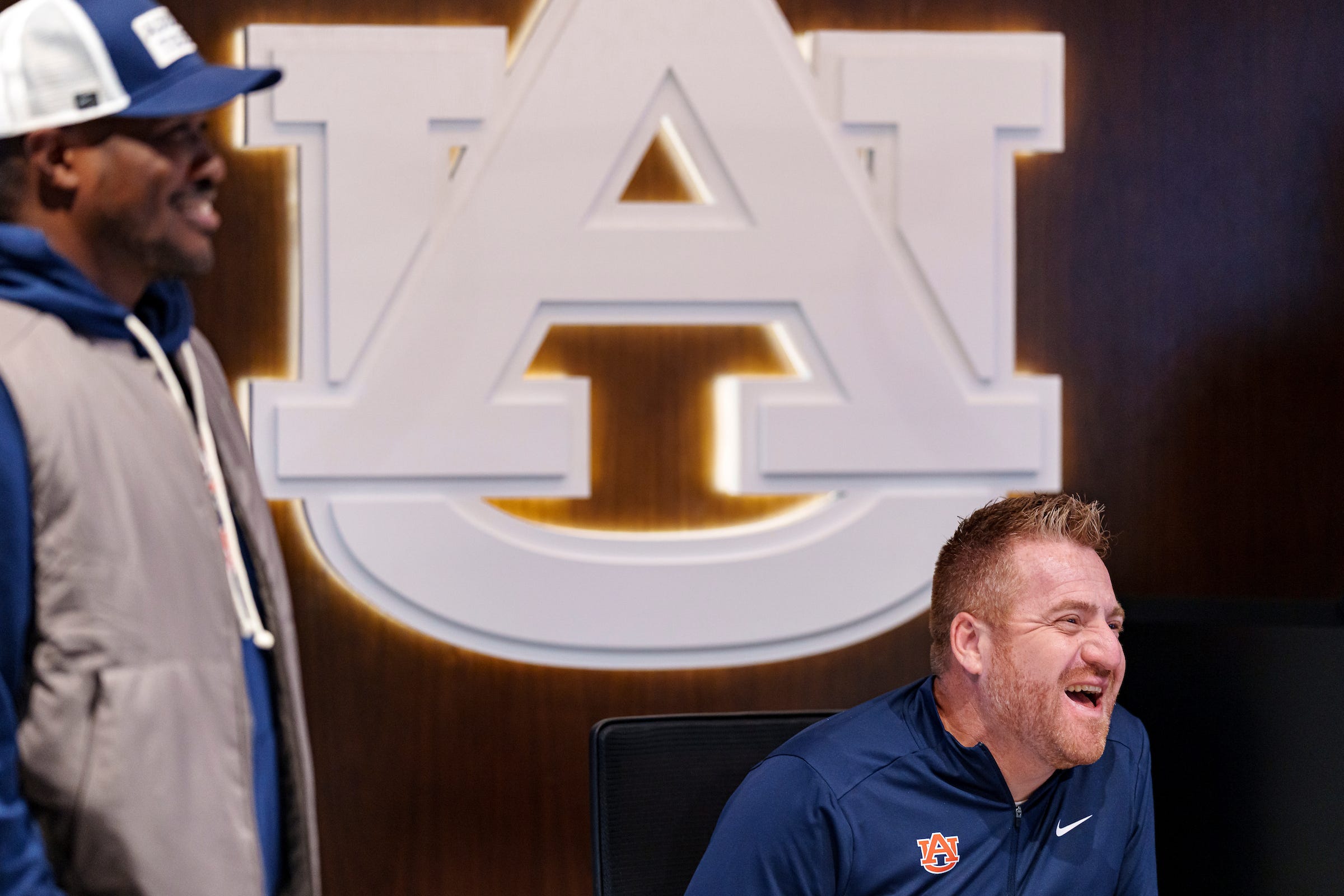 Alex Golesh lands 18-man class in first signing period with Auburn football